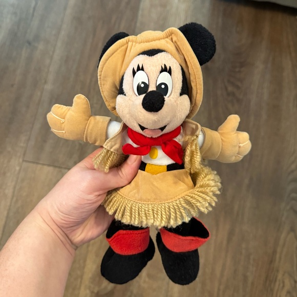 Disney | Toys | Disney Frontierland 9 Minnie Mouse Bean Bag Parks ...